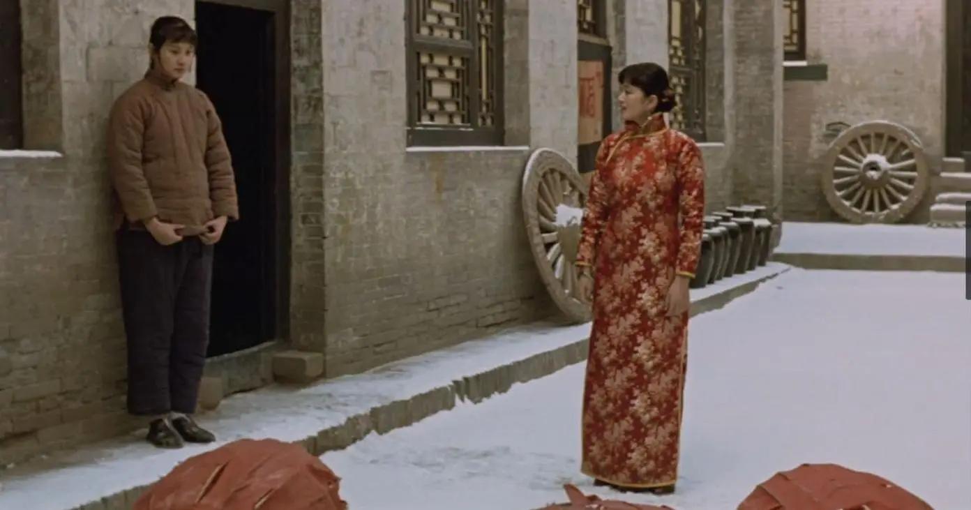 Hanging the Red Lantern High: Zhang Yimou's Comprehension of the Fate ...