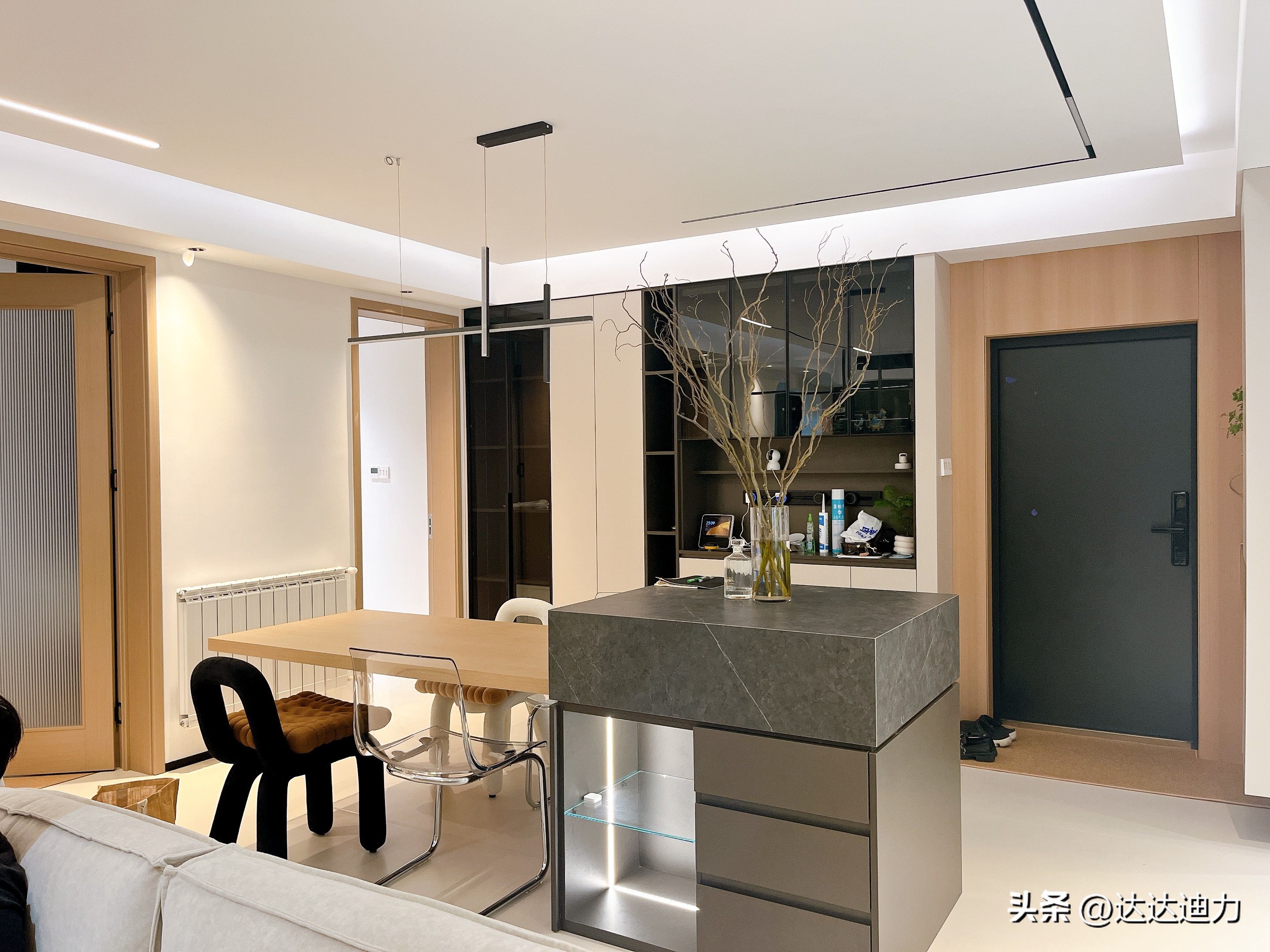 150 square meters modern and simple - iMedia