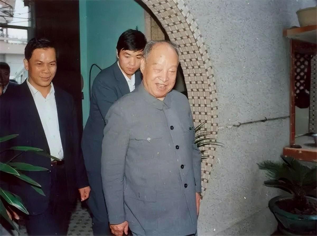 Ye Jianying resigned in 1983 and was replaced by Peng Zhen. When Peng Zhen was seriously ill, he ...