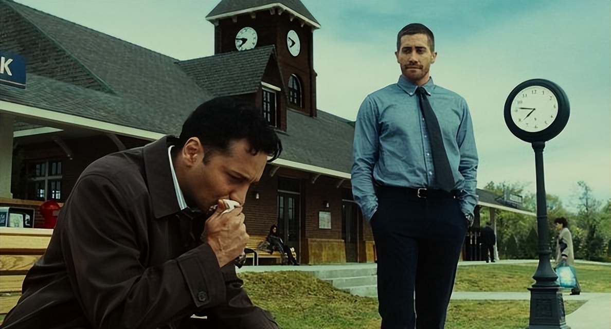 Time Cycle Structure and Multiple Perspectives of the Movie "Source ...