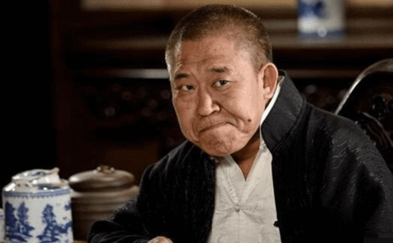 First-class actor Du Xudong caused controversy! Holding Ren Jing back ...