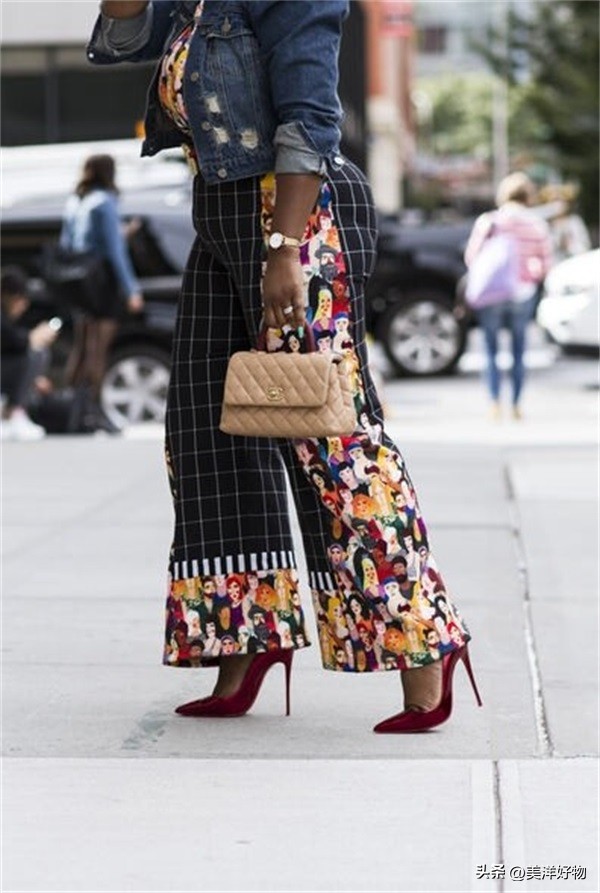 Chanel popular handbags Chanel 31, Gabrielle, 2.55 or Classic Flap is ...