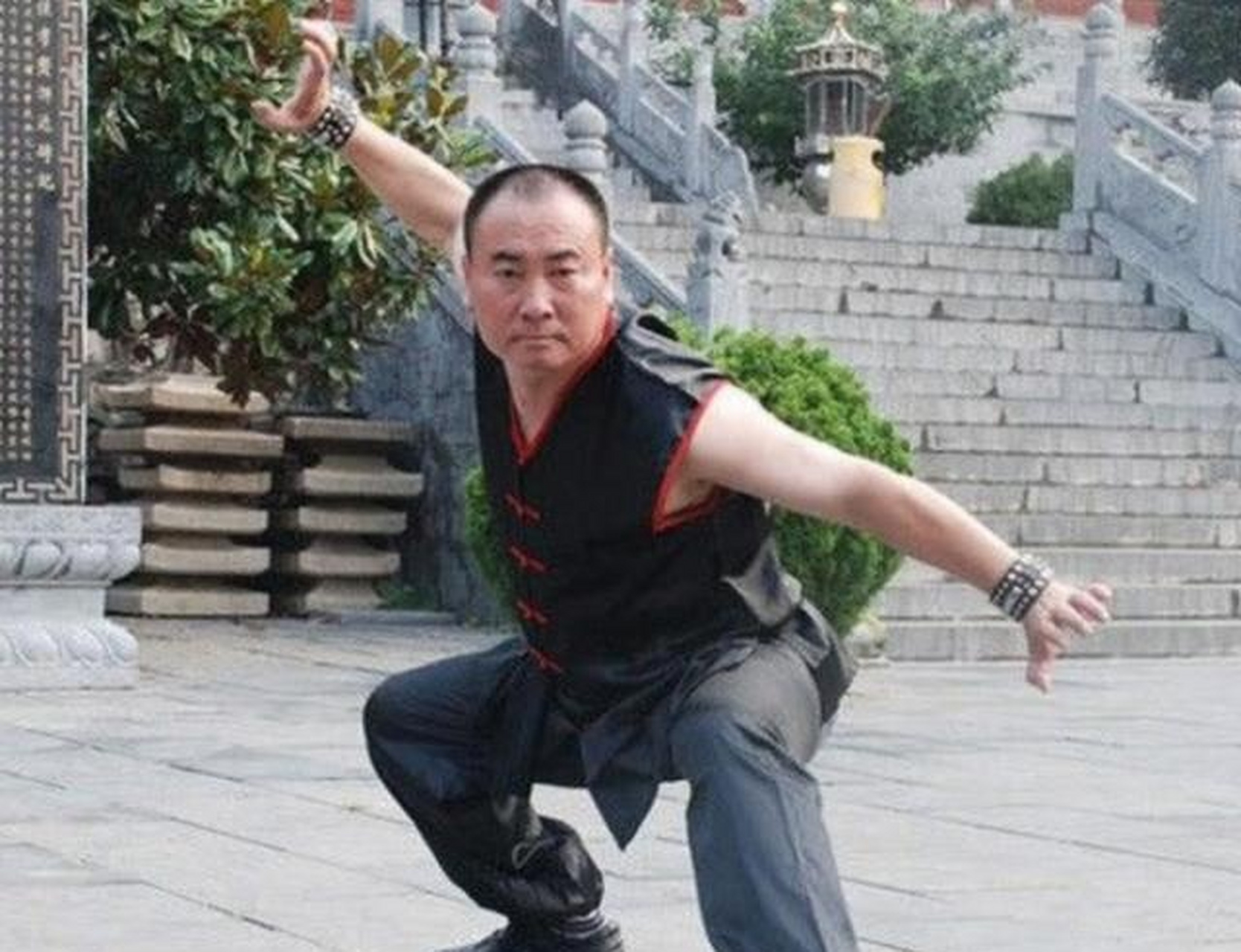 "Invisible Rich" Shi Xiaolong, who drives a luxury car and lives in a ...