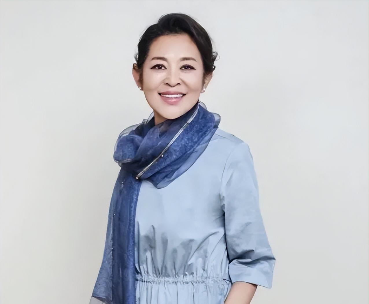 Ni Ping experienced a cliff-like aging process at the age of 64. She ...