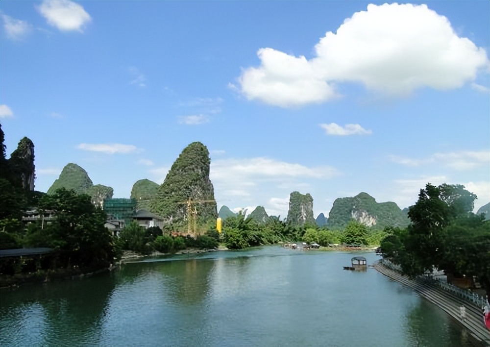 Three and a half military strategists in the period of the Republic of ...