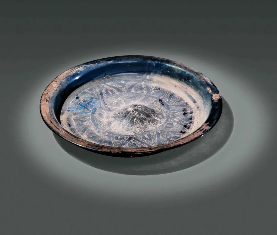 A glass from the Tang Dynasty? The glazed ware in the underground ...