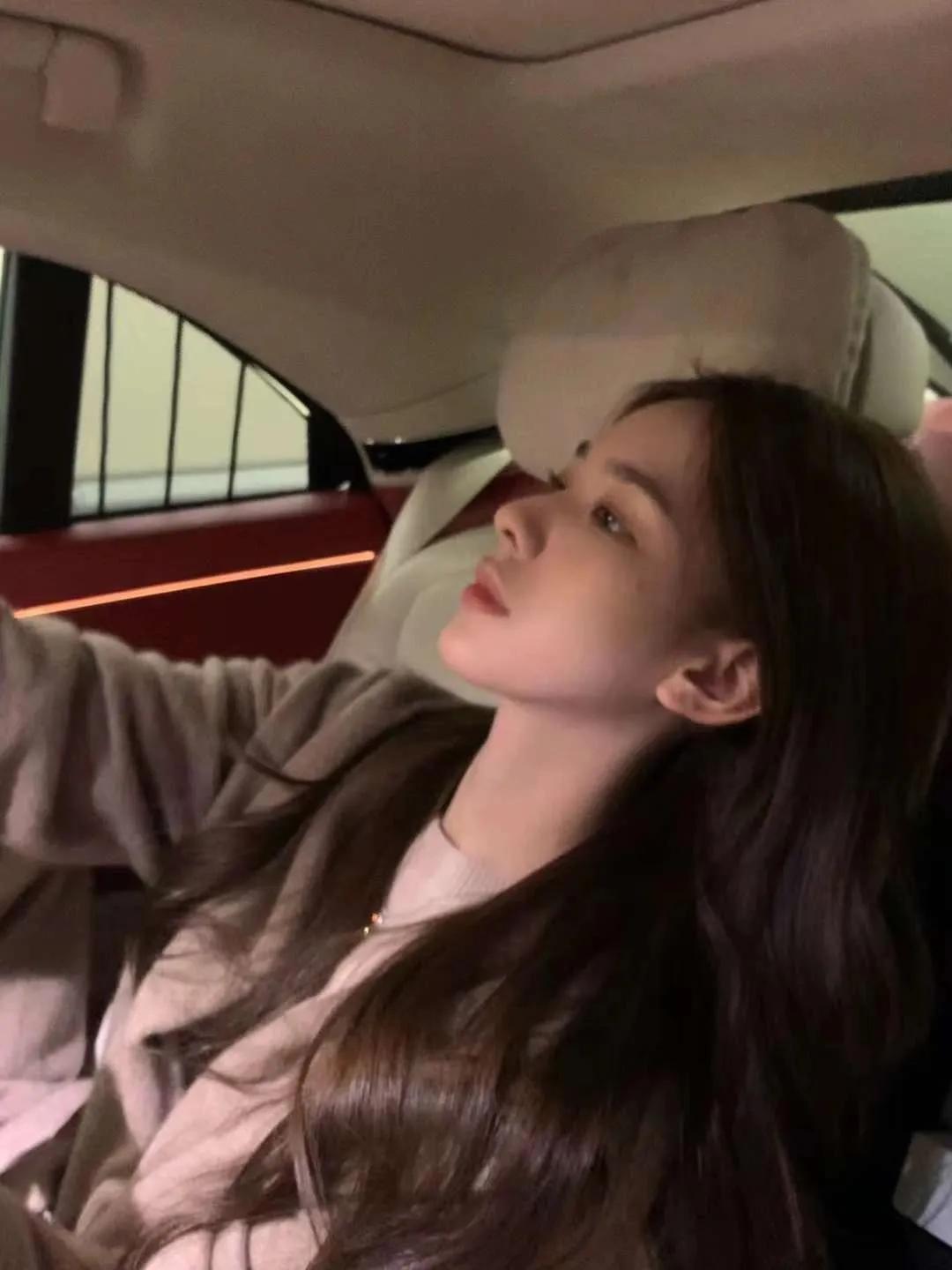 Sun Yining's figure and appearance are not inferior to the first-line ...