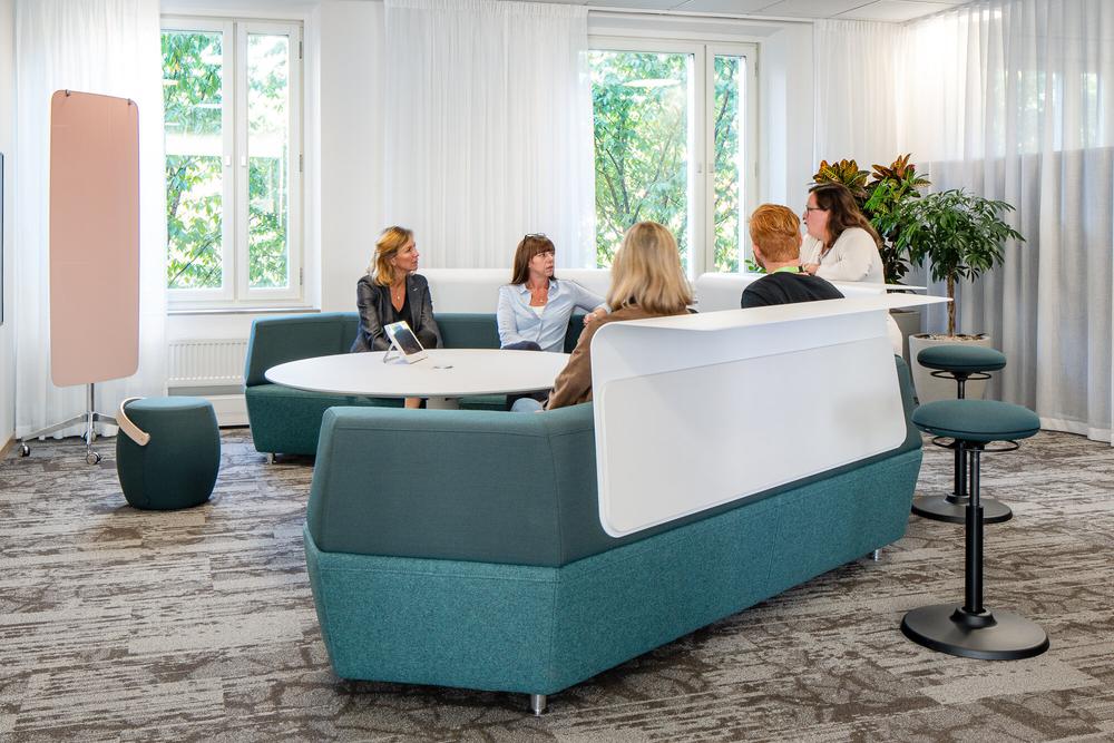 Appreciation of the office space design of the Bayer headquarters in ...