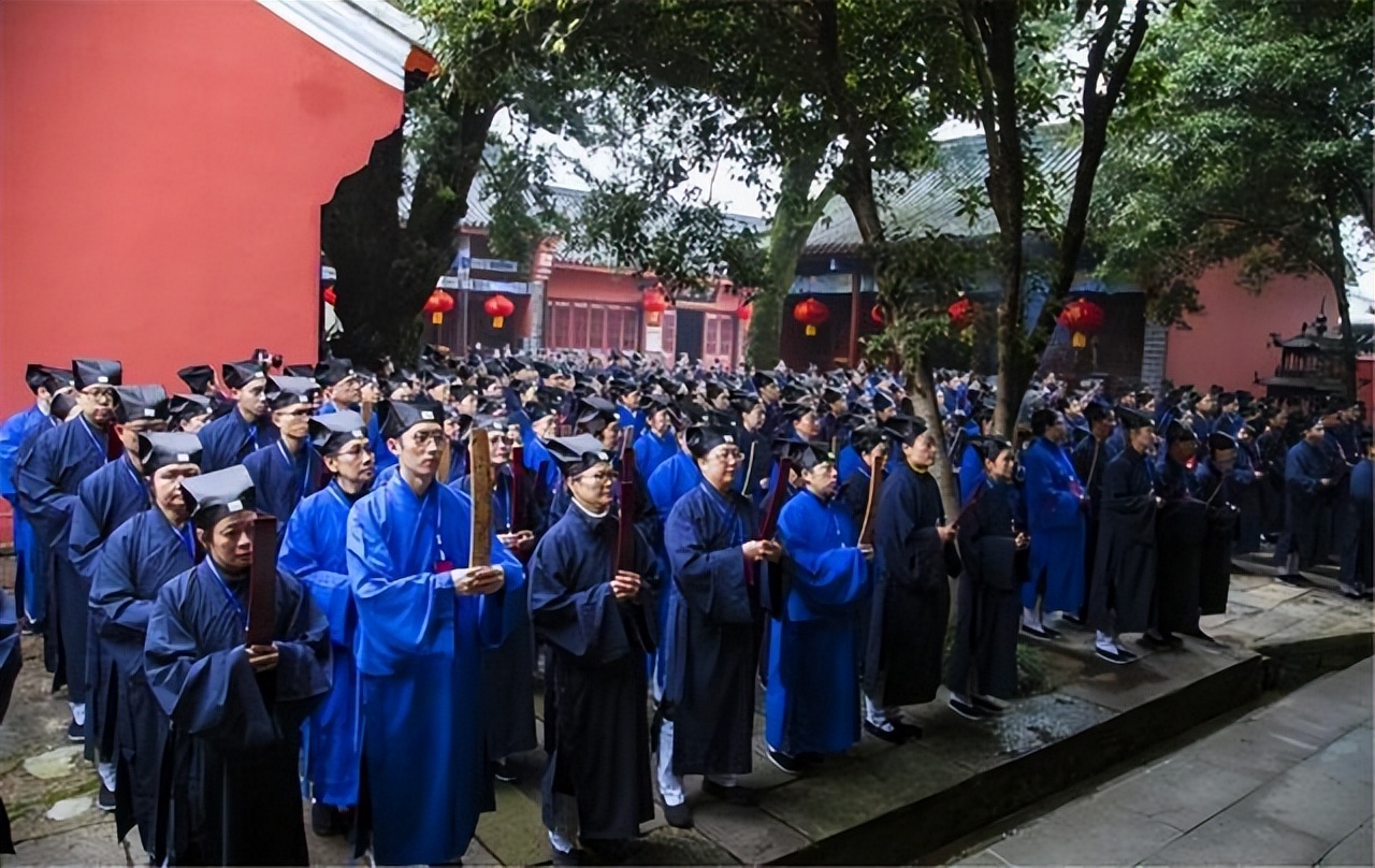 Wang Taozhen, a 23-year-old female Taoist priest in the Ming Dynasty ...