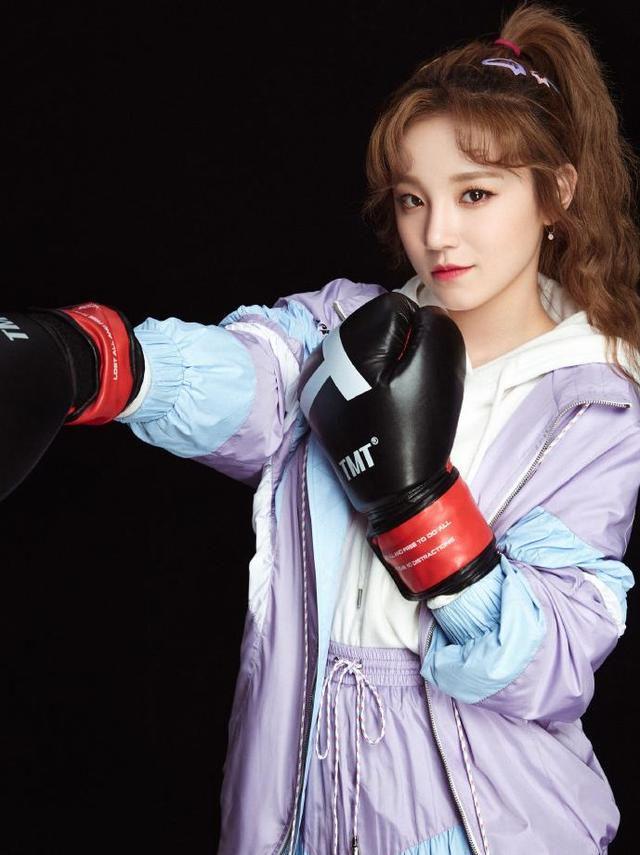 Song Yuqi's outfits are full of vitality, sunny and fresh, full of ...