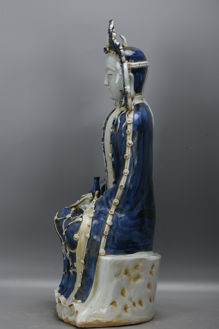 Yuan, blue and white sweet white Buddha statue - iNEWS