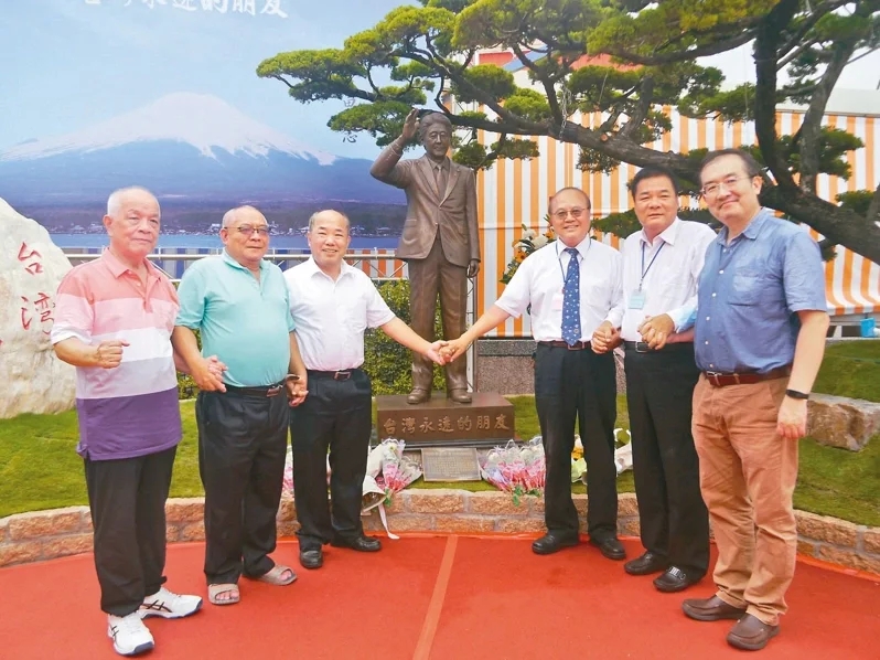 Taiwanese groups protest and self-immolate against the setting up of a ...