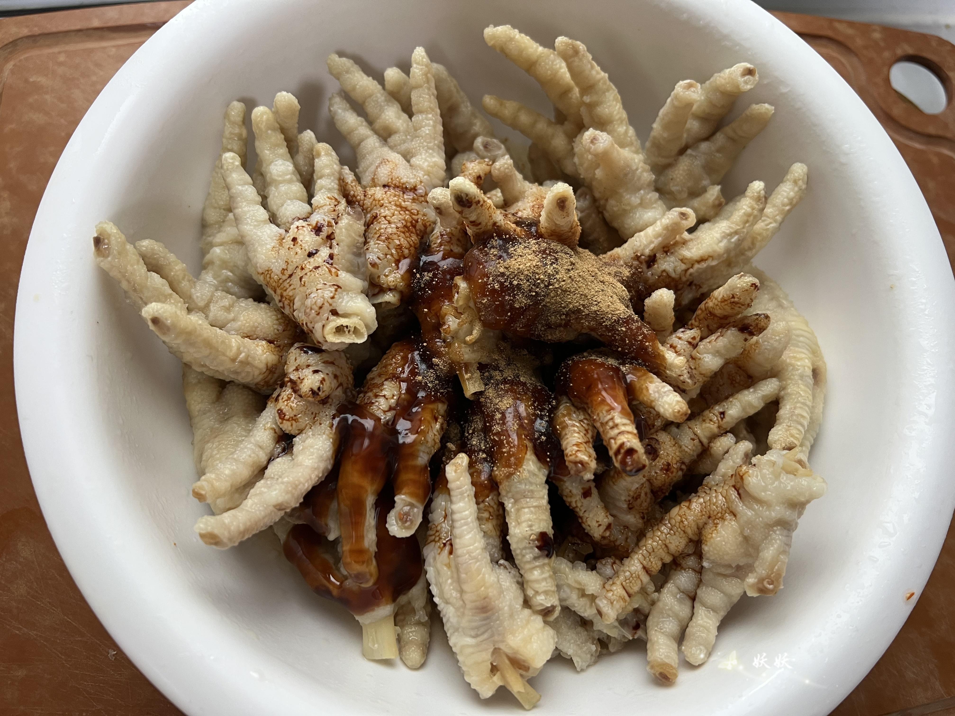 Tiger skin and chicken feet are made in this way, crispy and boneless ...