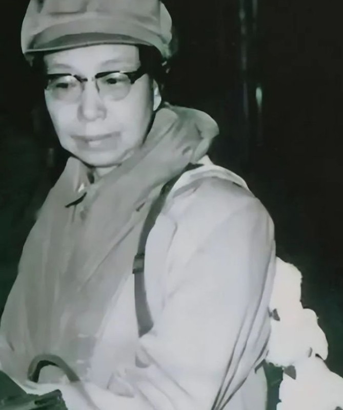 What did Jiang Qing eat in prison, and what was her prison life like? solve the mystery - iNEWS