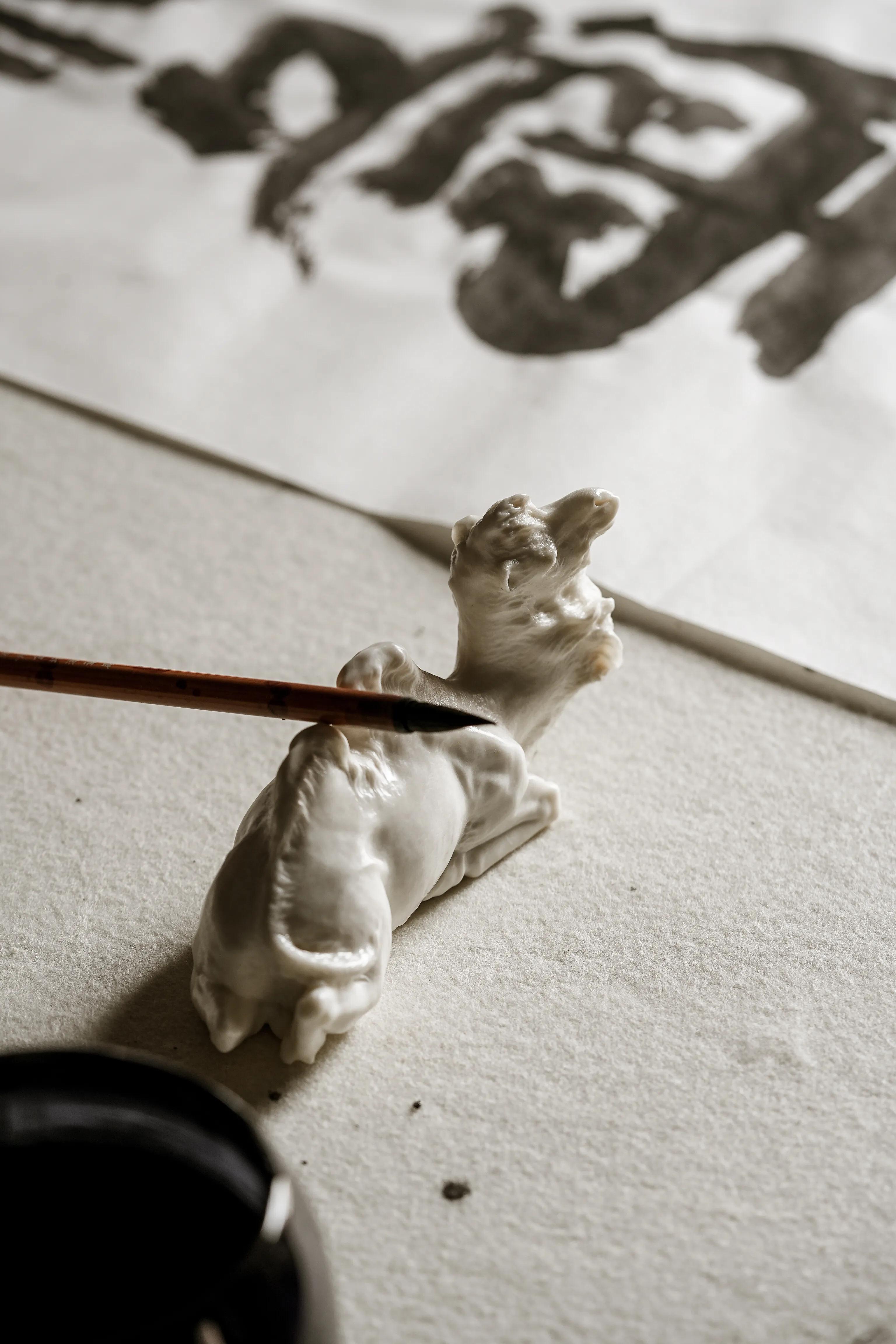 Camel Pen Holder - iNEWS