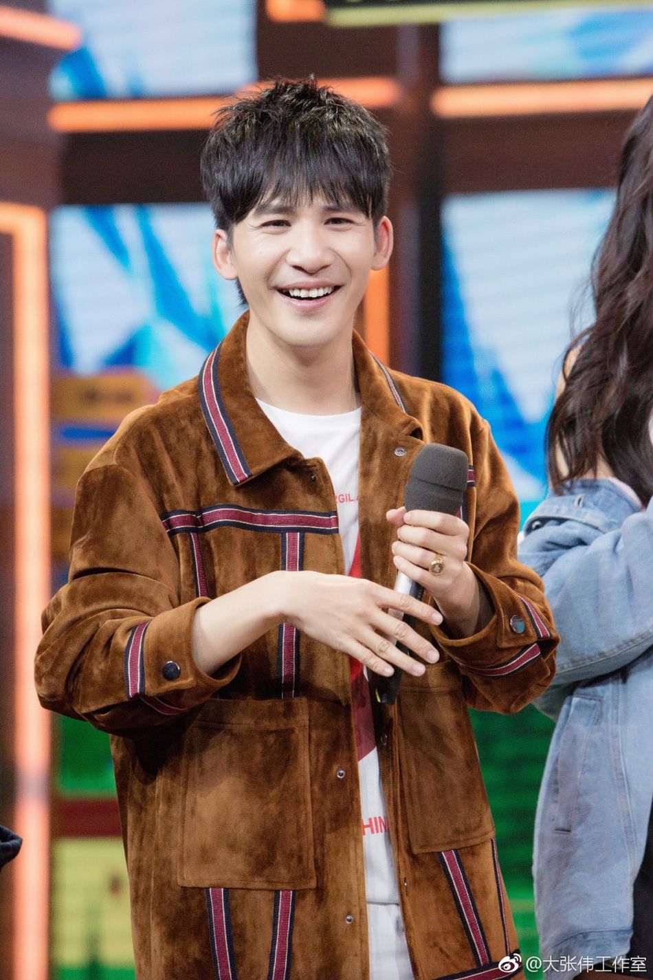 Da Zhangwei, Sunshine Rainbow Little White Horse - iNEWS