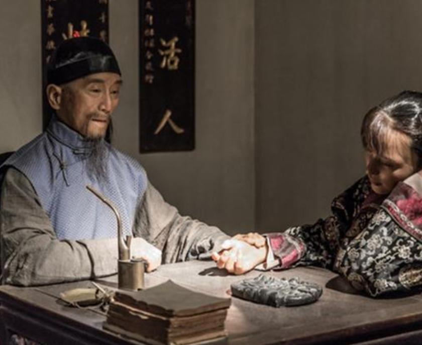 How did Qian Yi, a famous doctor in the Qing Dynasty, treat encephalopathy? What are the ...