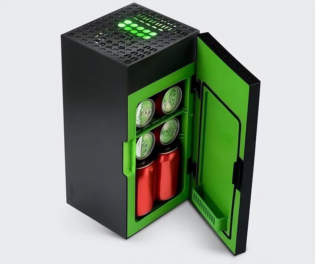 The Microsoft XSX mini refrigerator that can hold 8 cans of Coke is ...