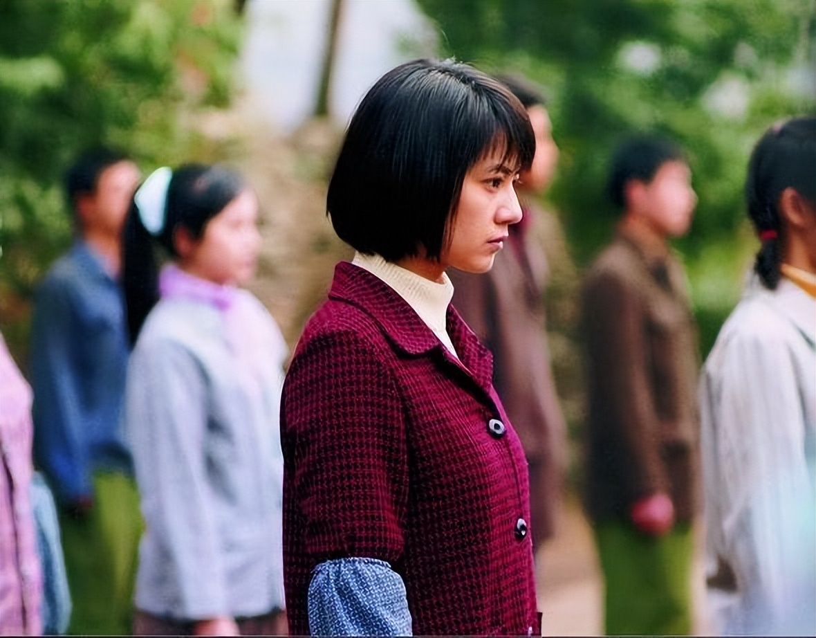 Little people under the torrent, from youth to maturity, what price ...