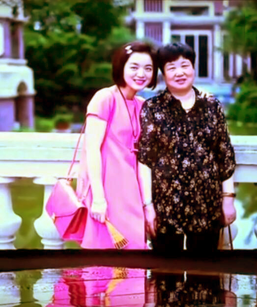 Famous singer Bai Xue: People become popular again in middle age, and ...