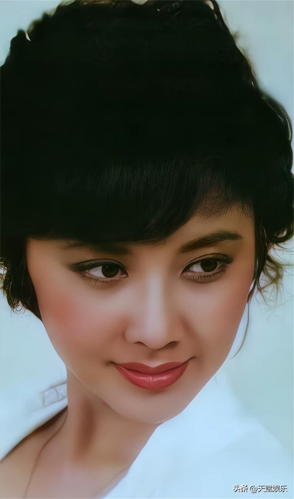 The 2023 version of the national first-class actor Zhu Lin's beautiful ...