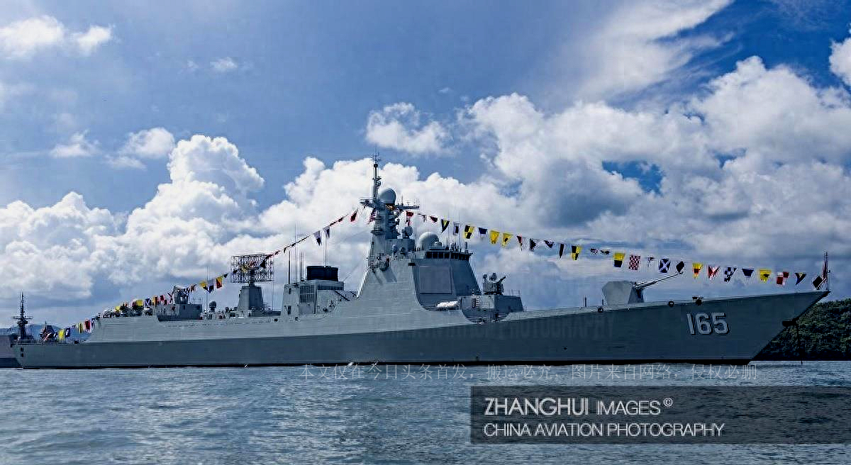 Storm in the East China Sea: USS Ottawa launches provocation against ...