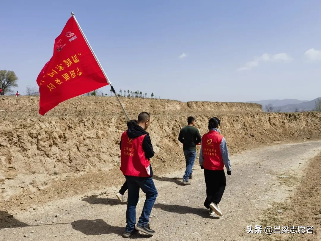 Ding~ Tour guide Xiaozhi is online! Let's travel with Xiaozhi! - iNEWS