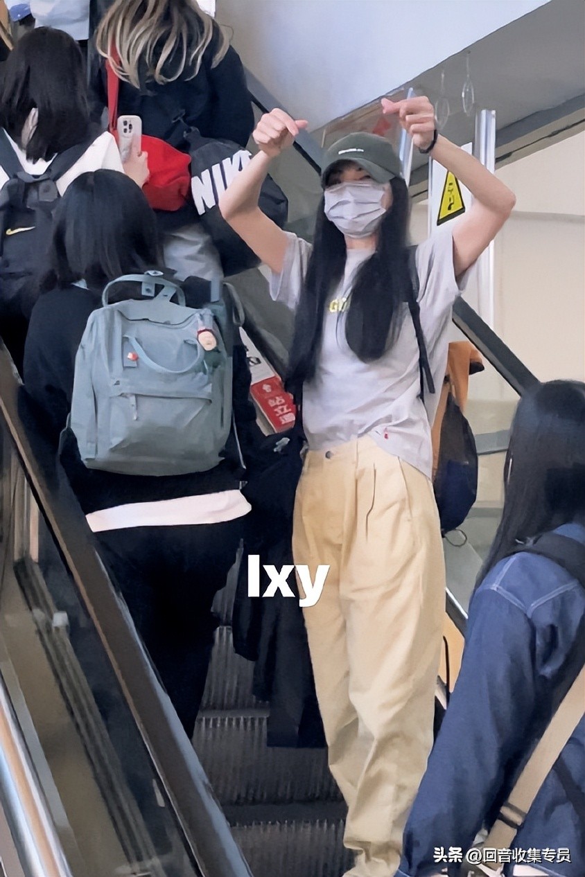 Sister Lang 4 The seductive heroine Ellie who invited home with a kick ...