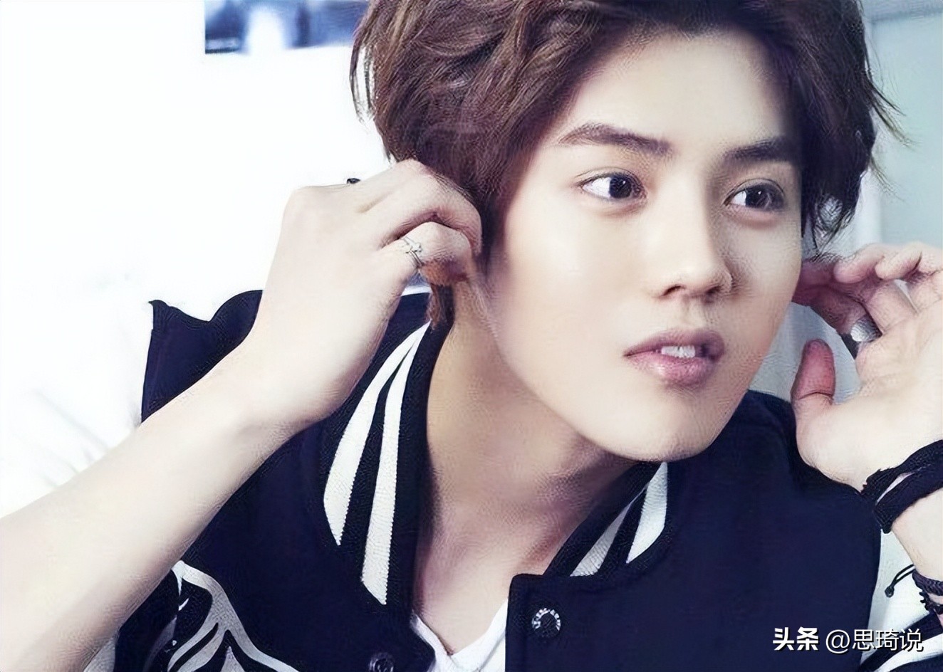 After finishing "The Knockout", I realized that Bai Yu in "The Silent ...