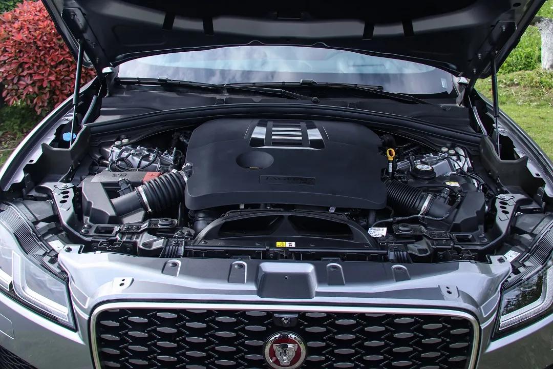 Among the five car brands with the lowest engine failure rate, Mercedes ...