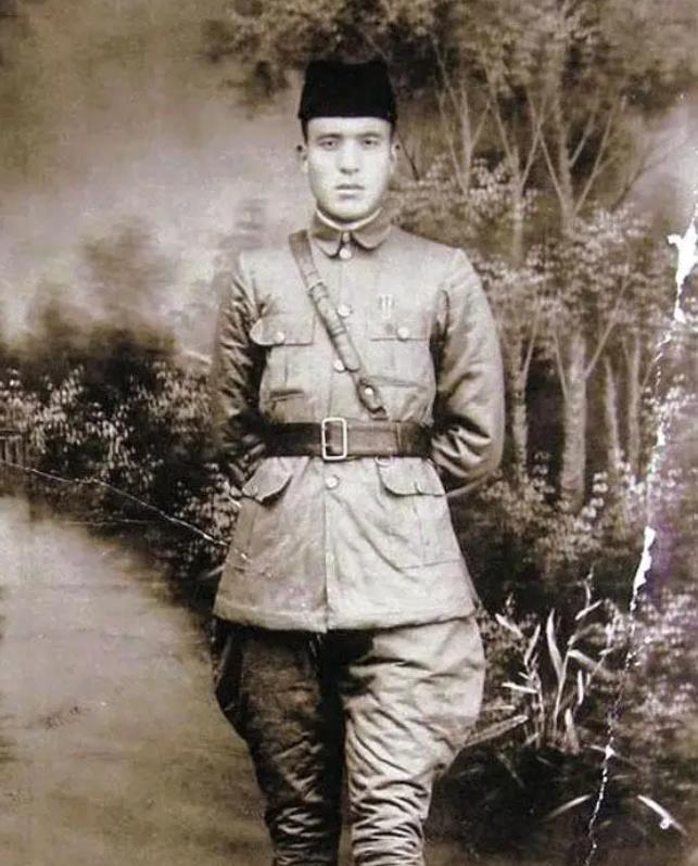 A generation of heroic general "Commander Ga", who had been in the ...