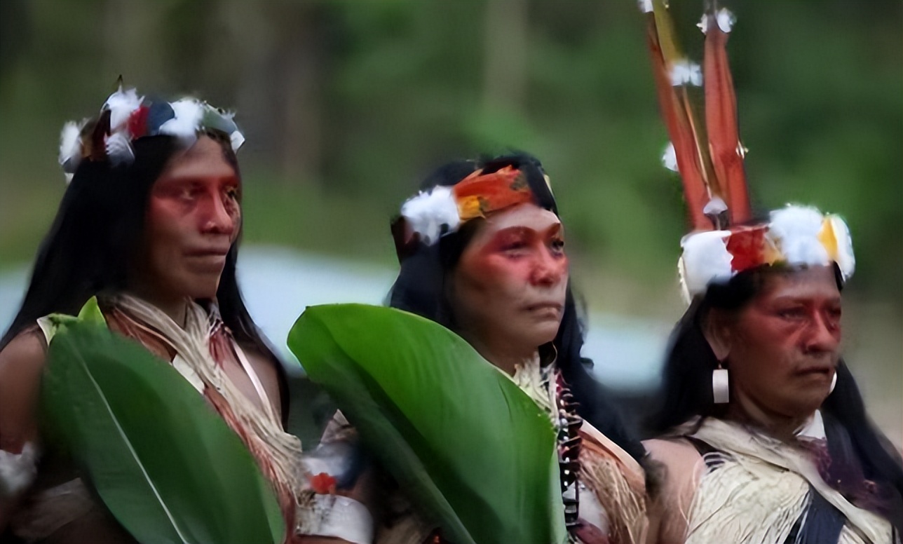 There is a "purely female" tribe in the world, without a single male ...