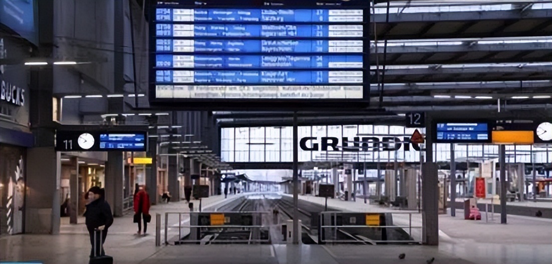 Strike strike strike again! Germany collapsed three-dimensional traffic ...