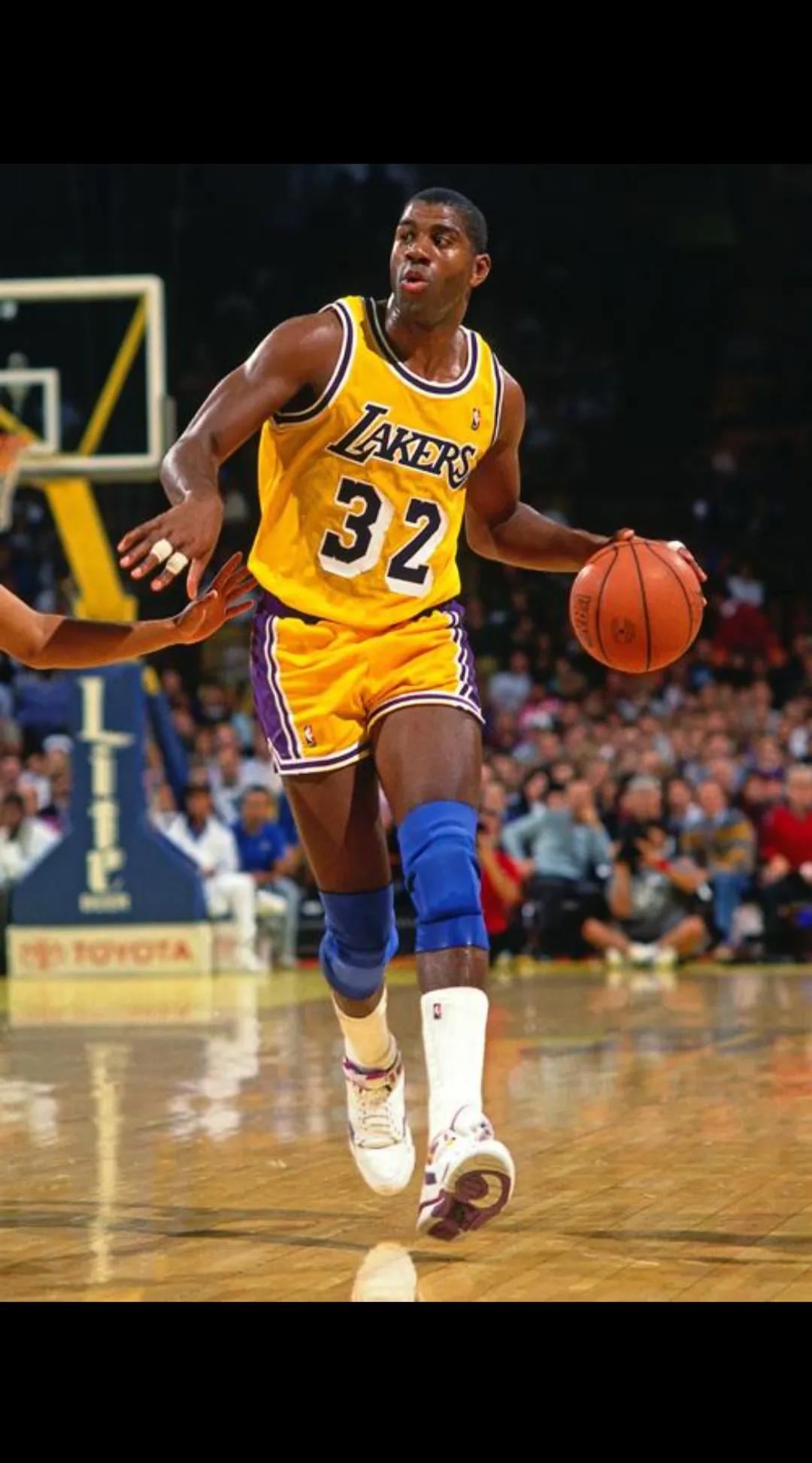 Who is the first person in NBA history? - iMedia