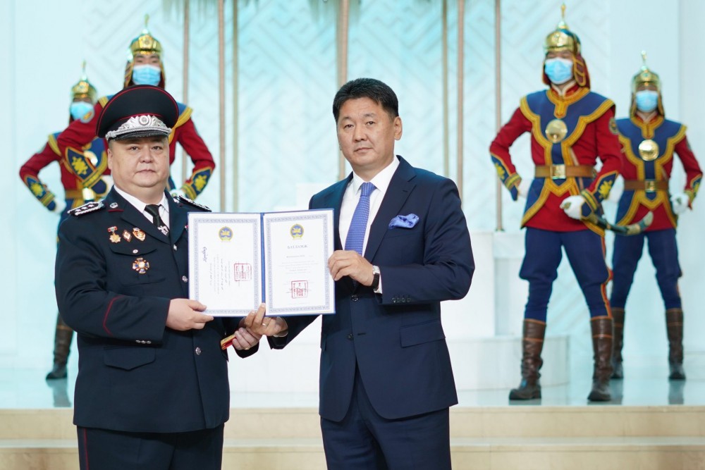 Boulder, head of the Mongolian Police Headquarters, resume, uniform ...
