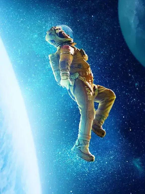 Unexpectedly, walking alone on the moon brings a different wind - iNEWS