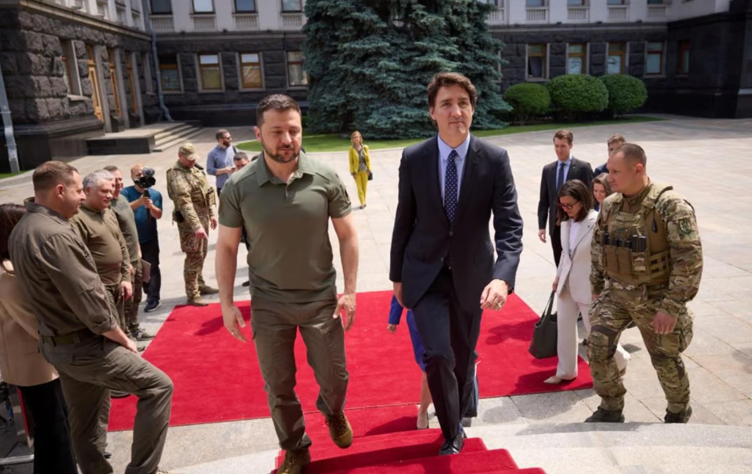 When Ukraine counterattacked, Canada gave a big gift and vowed to bring ...