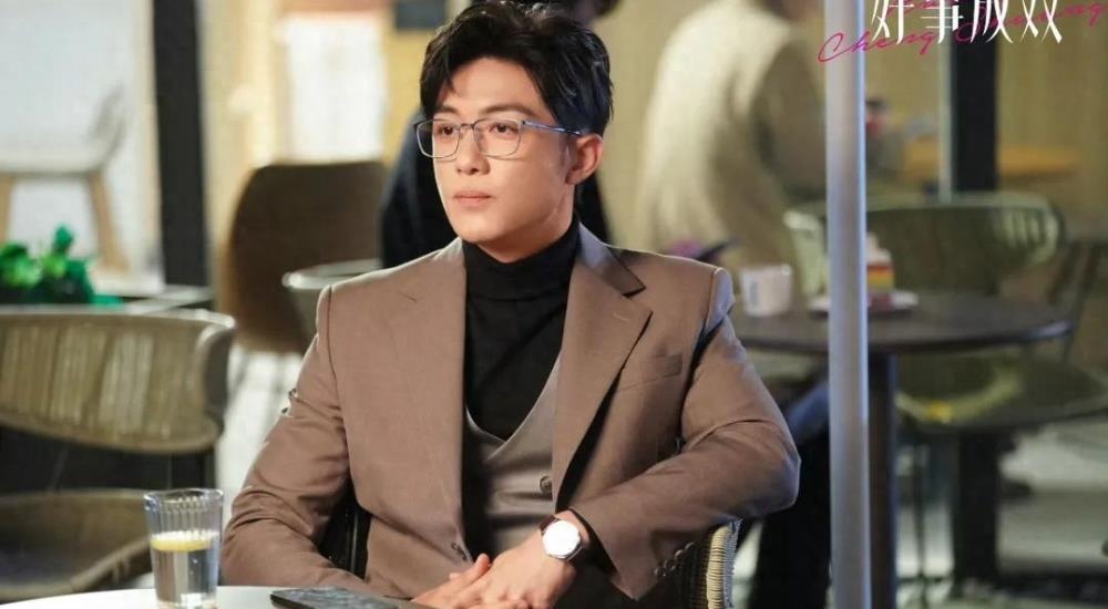 How strong is Li Zefeng's sense of contrast in "Good Things Come in ...