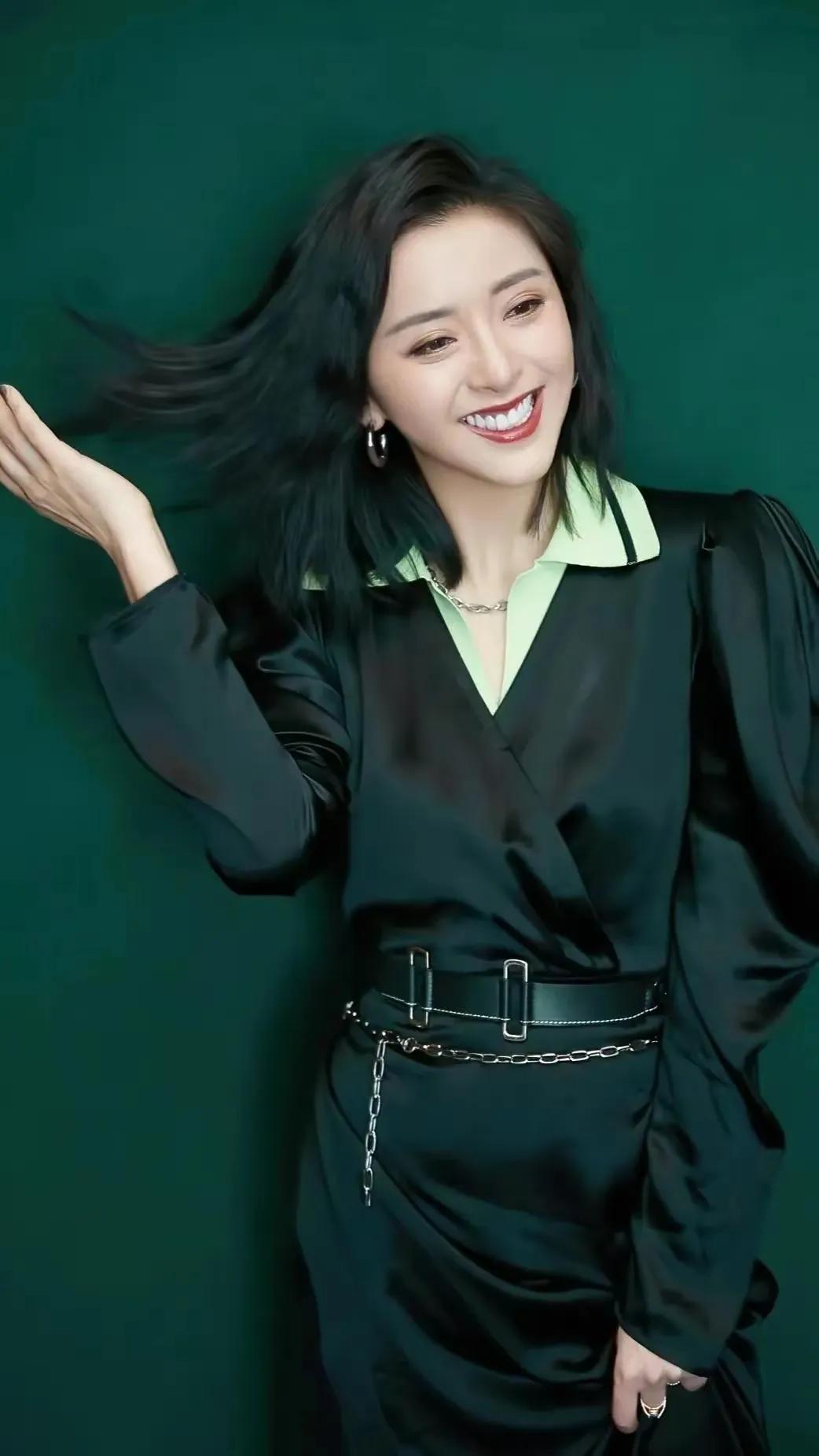 Frank, sincere, free and easy, with acting skills! Huang Xiaolei is the ...