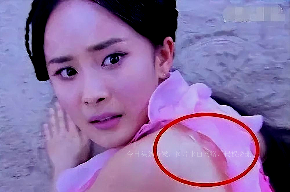 The most "awkward" scene of cheating, just put beer on the table in ...