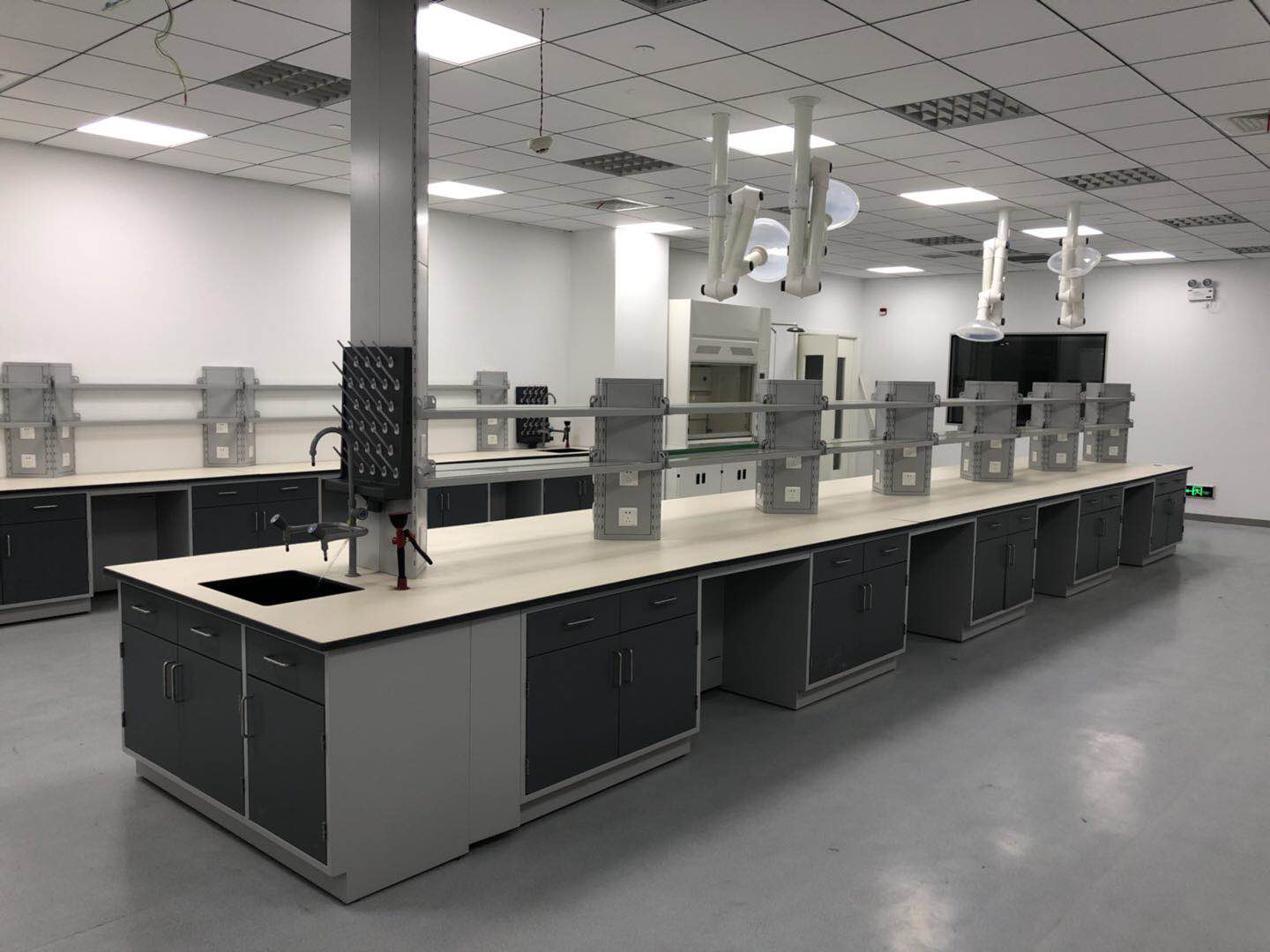 Auxiliary laboratory decoration design - iNEWS