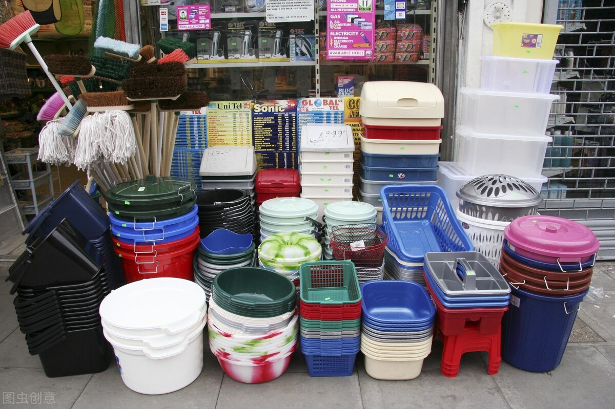 Street "weird", brick-and-mortar shops are closed, but these four types ...