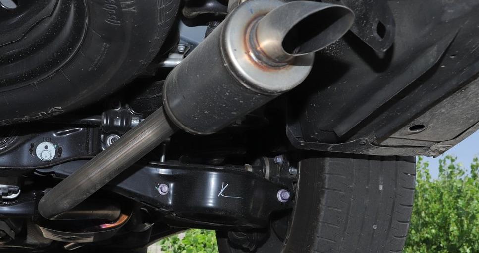 Brand new Direct Shift-8AT gearbox, four-wheel independent suspension ...