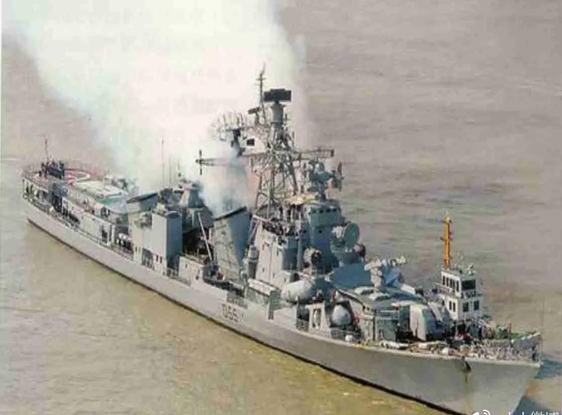 The sinking of the 10,000-ton cruiser Moskva turned the Black Sea Fleet ...