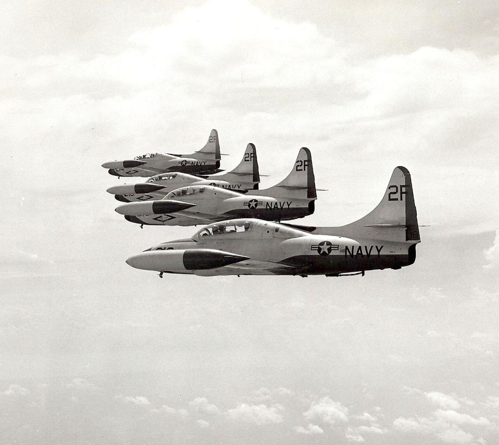 Lockheed T-1A/ T2V Seastar carrier-based trainer - iNEWS