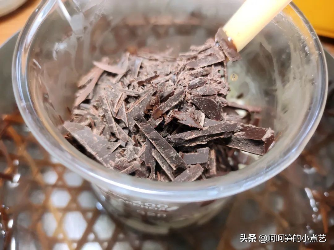 Internet celebrity iceberg lava chocolate can be made at home with only ...