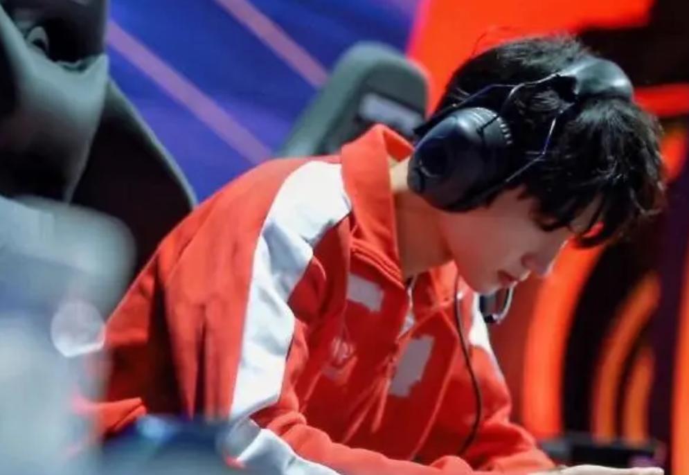 Yinuo's debut sparked controversy among players! Supporting WB to win ...