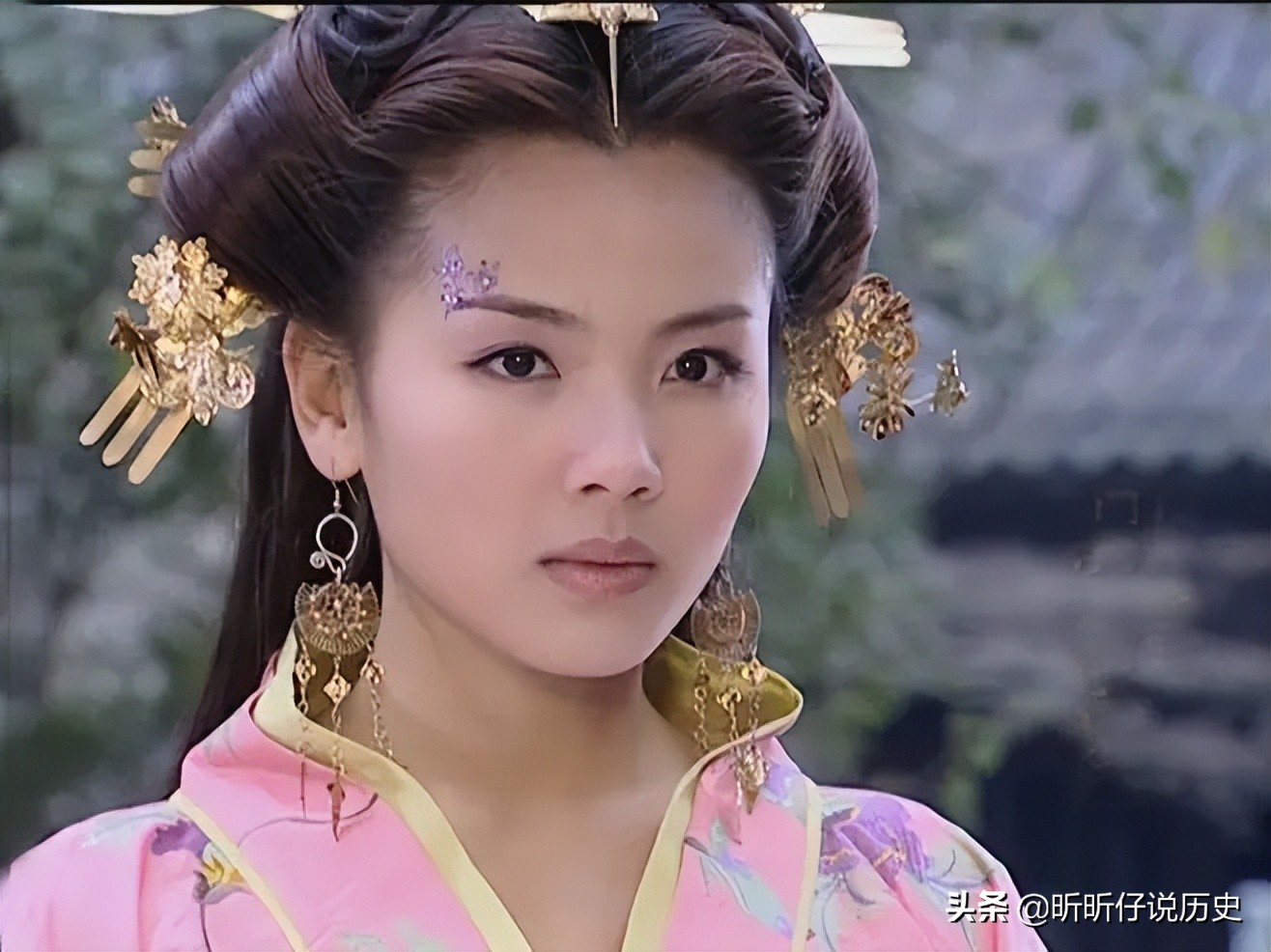 The founding emperor of the Song Dynasty, Zhao Kuangyin, did not pass ...