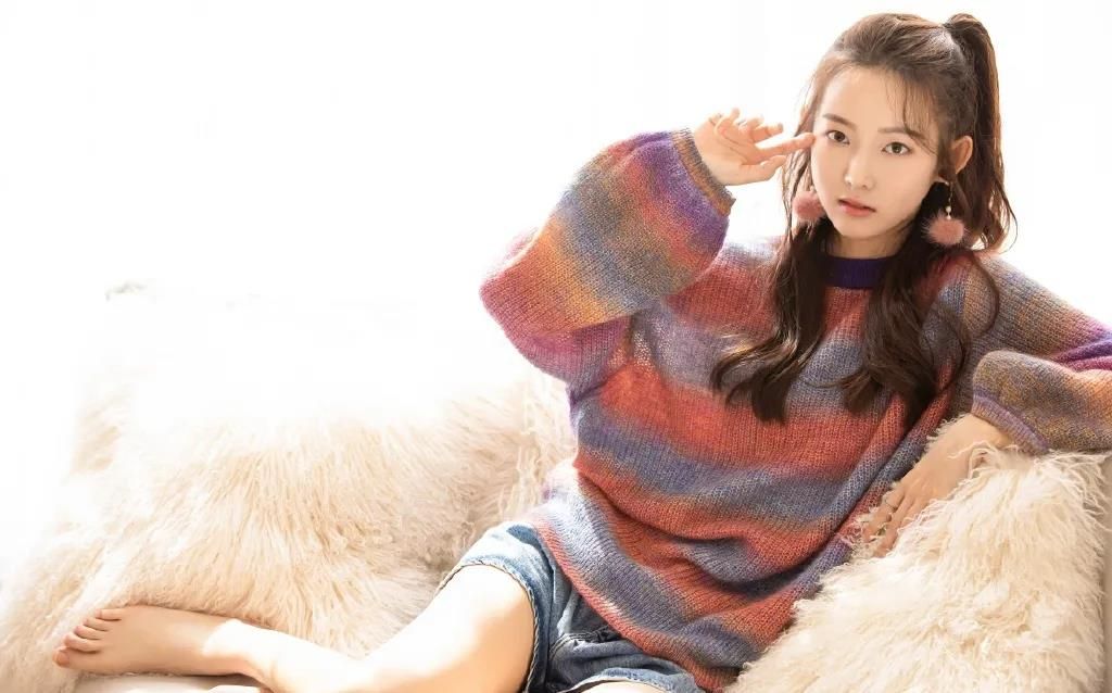 Feng Wanhe, a sweet and charming goddess - iNEWS