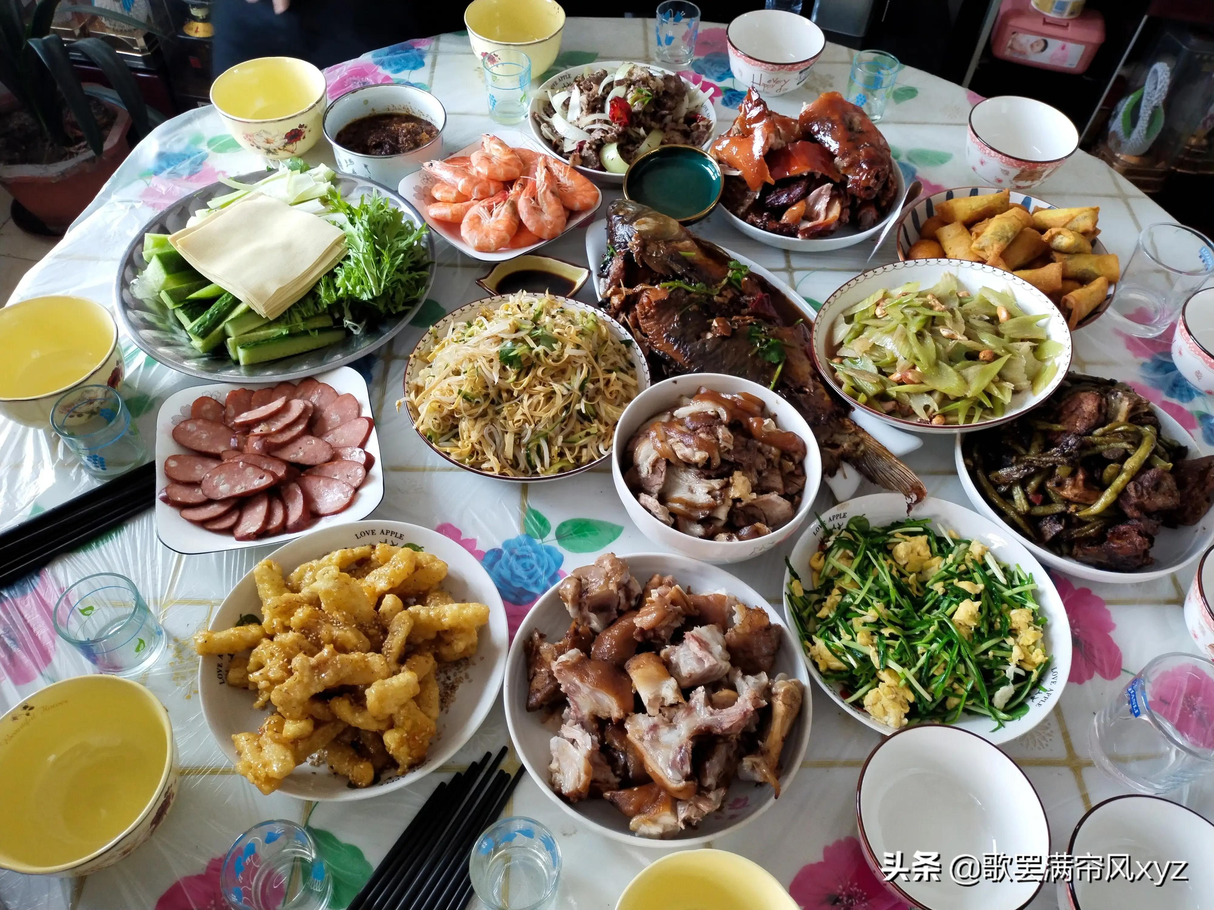 Grandma's feast - iNEWS